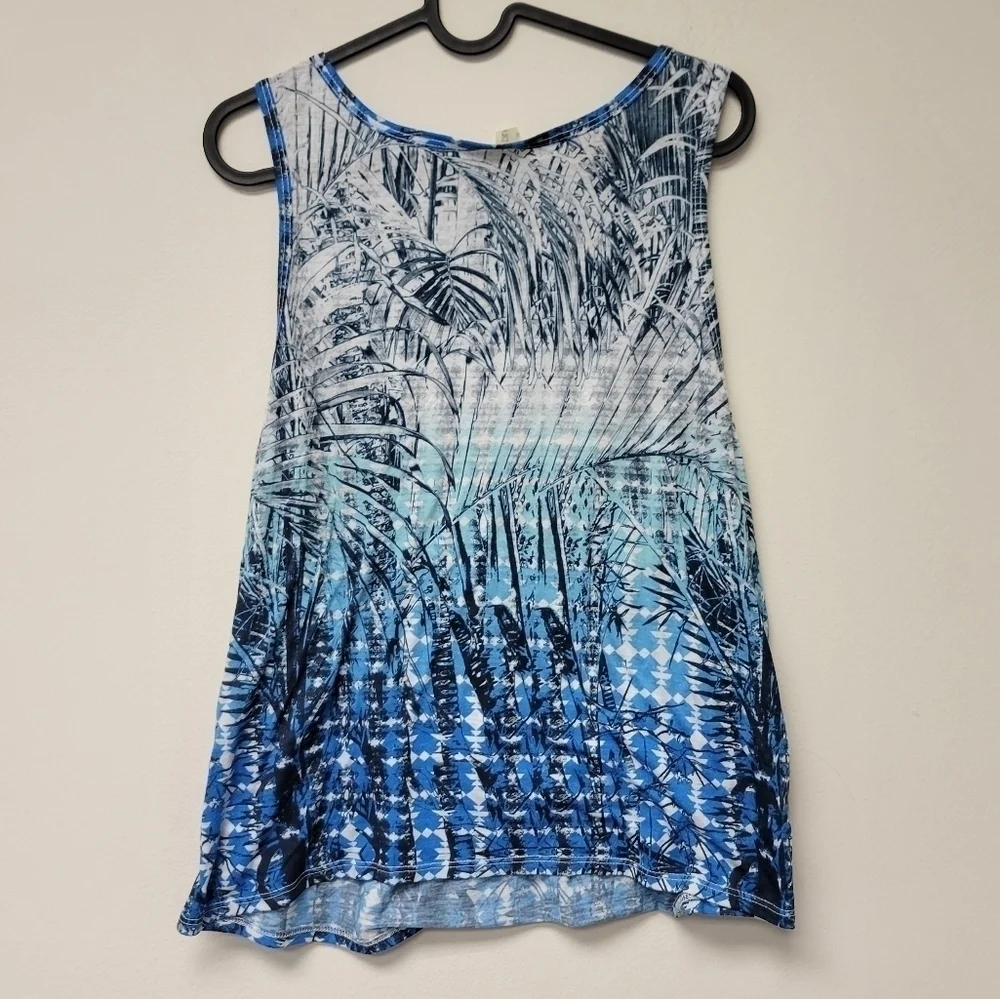 Pink Lotus | Tops | Pink Lotus Stony Corals Attract Tank Top Blue M ...